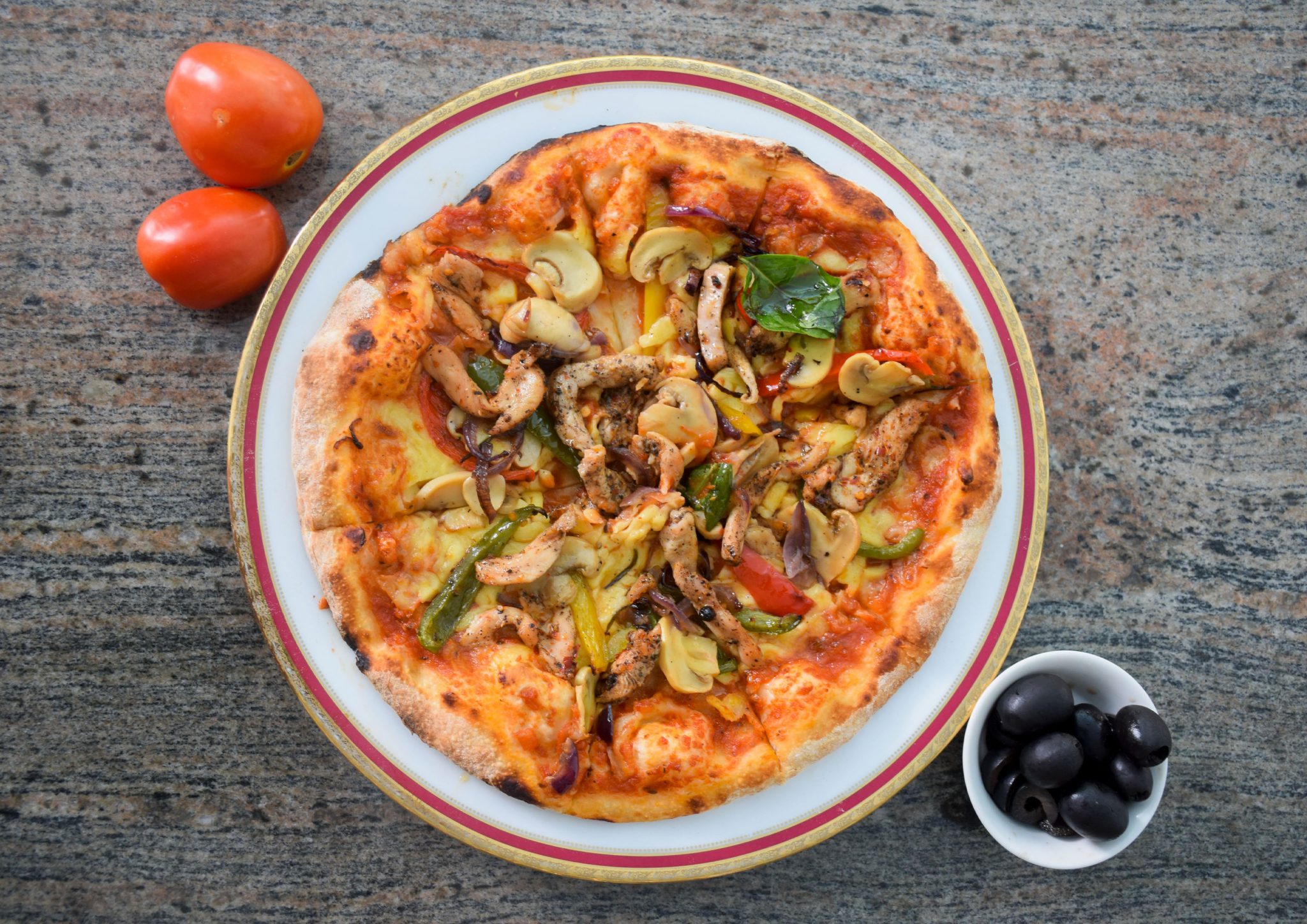 Pizza Diavola (Spicy Devilled Chicken Pizza) 10" - Mahaweli Reach Hotel